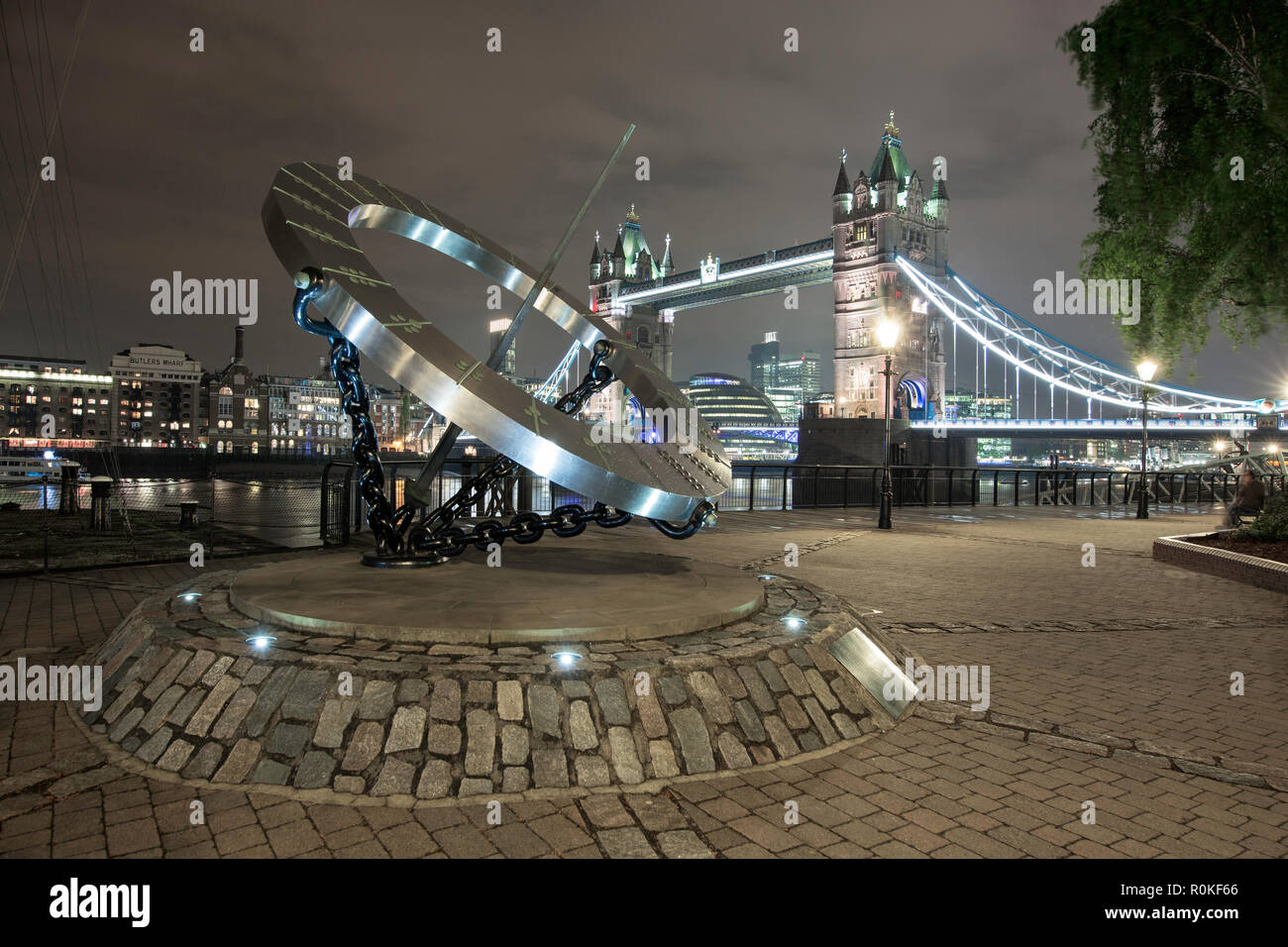 Tower Bridge looking southwest behind sun dial, London, England Stock ...
