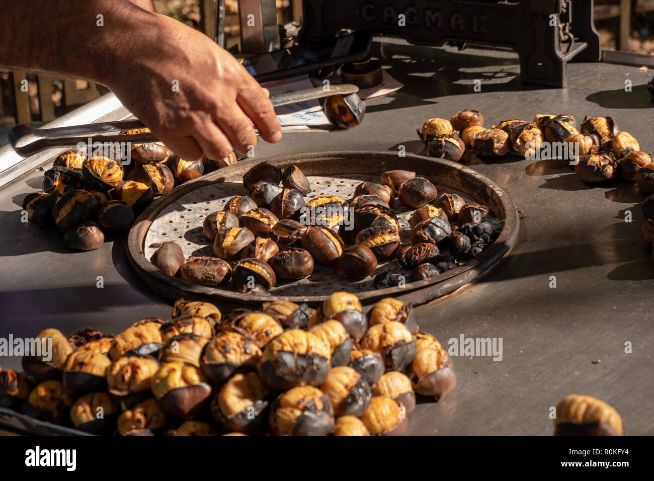 Chestnut grill hi-res stock photography and images - Alamy