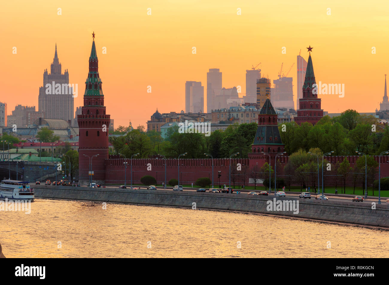 Moscow skyline hi-res stock photography and images - Alamy