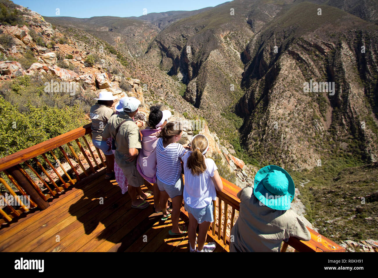 Group of people looking at a gorge in the Gamkaberg Stock Photo - Alamy