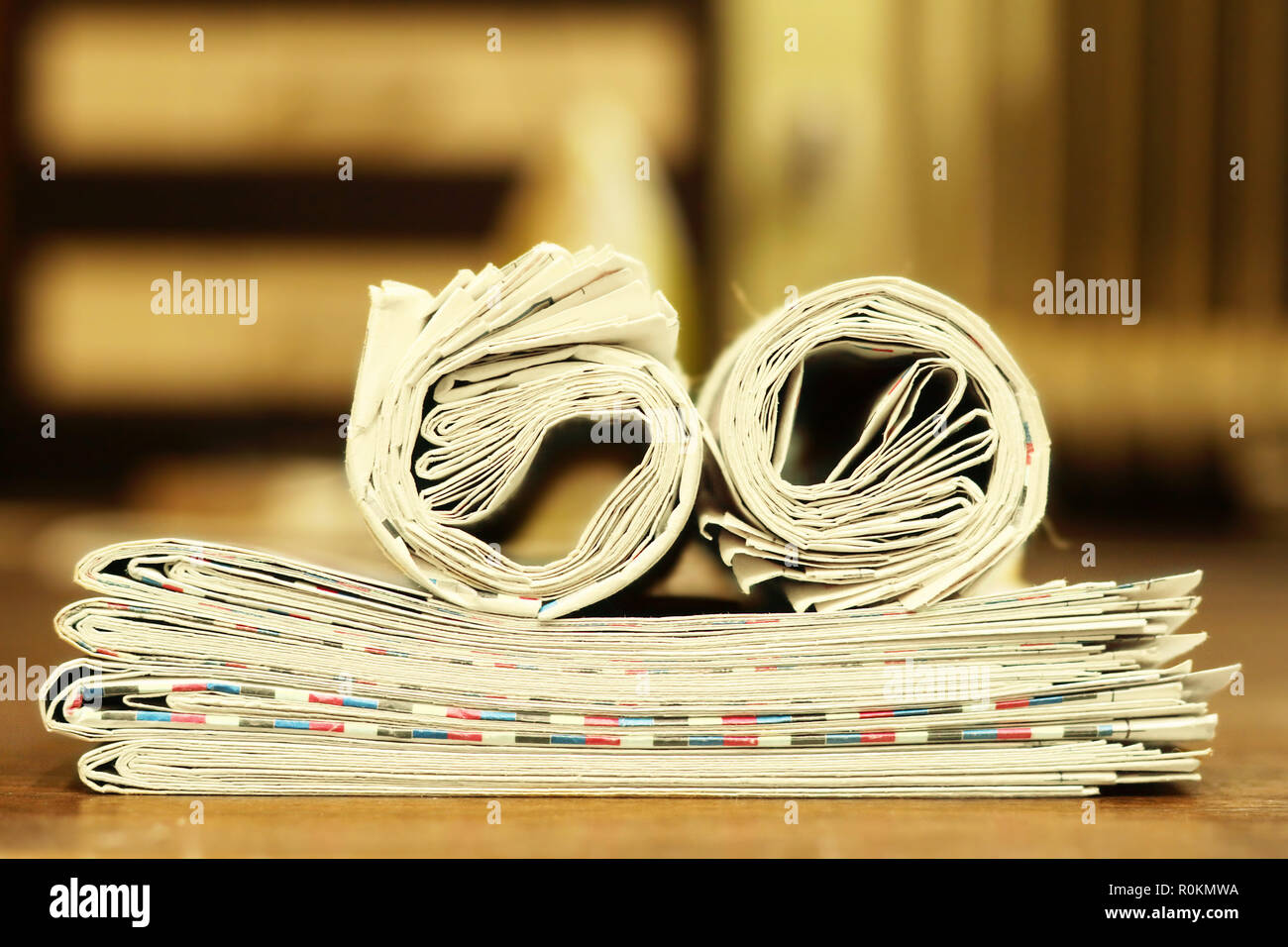 Pile of magazines hi-res stock photography and images - Alamy