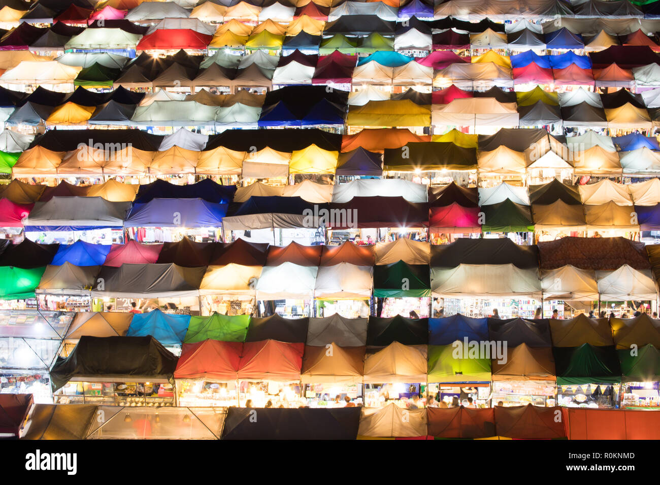 Ratchada Rot Fai Night Market Stock Photo - Alamy