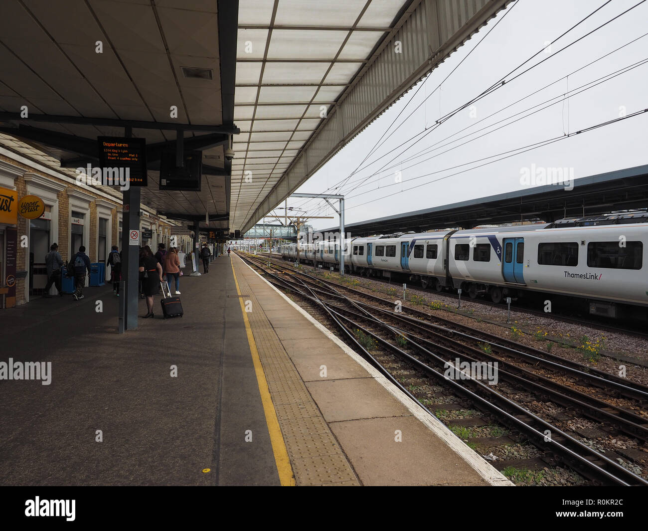 CAMBRIDGE, UK - CIRCA OCTOBER 2018: Train at Cambridge railway station ...
