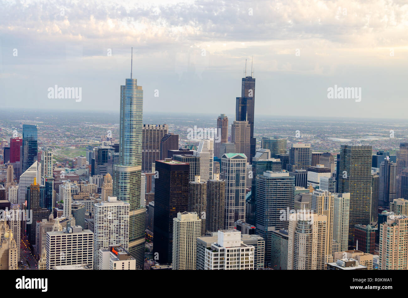 Chicago skyline at dusk top view Stock Photo - Alamy