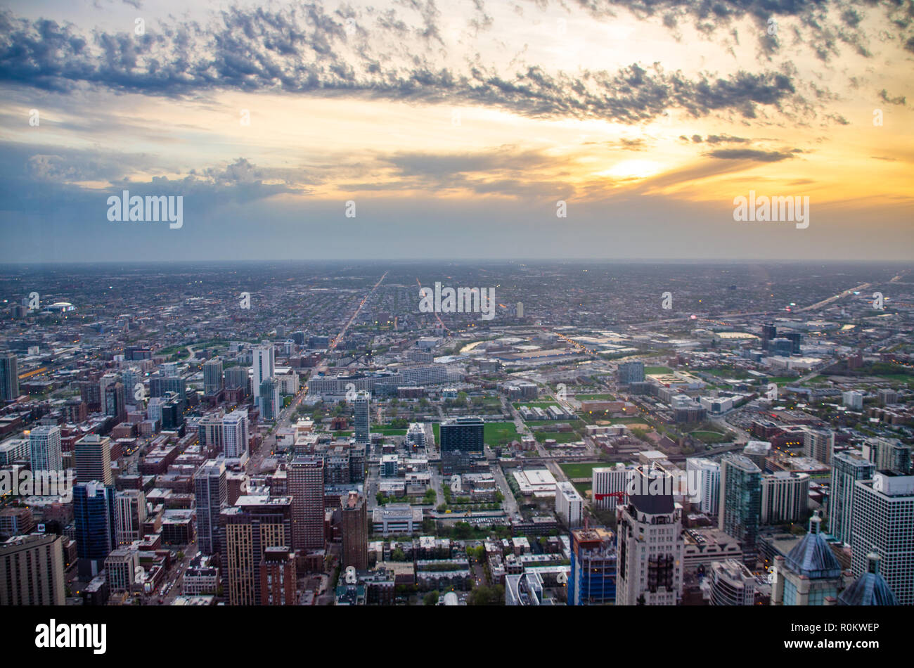 Chicago skyline at dusk top view Stock Photo - Alamy