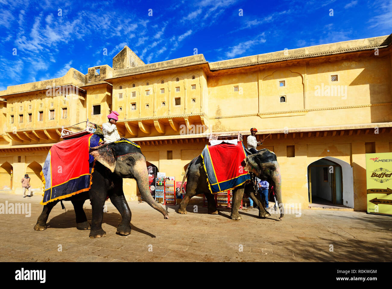 Painted elephants in Amber Fort, Jaipur, Rajasthan, India Stock Photo ...