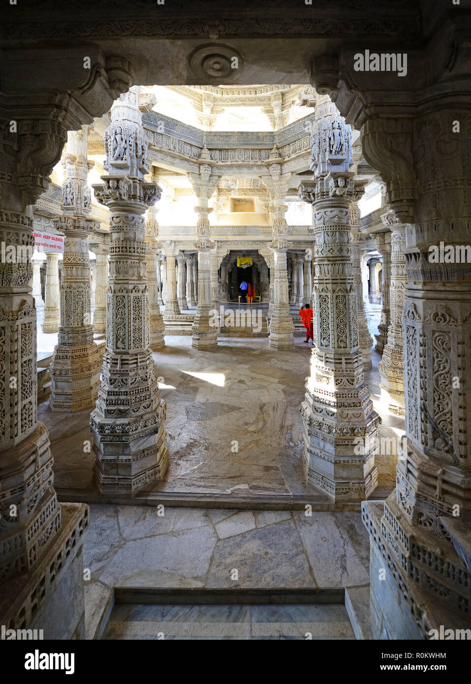 Ranakpur jain temple hi-res stock photography and images - Alamy