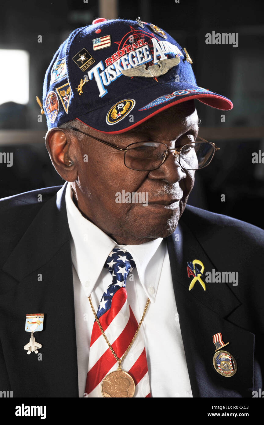 Tuskegee airman hi-res stock photography and images - Alamy