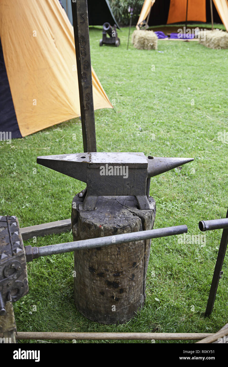 Anvil medieval, ancient tool detail blacksmith working metal Stock ...