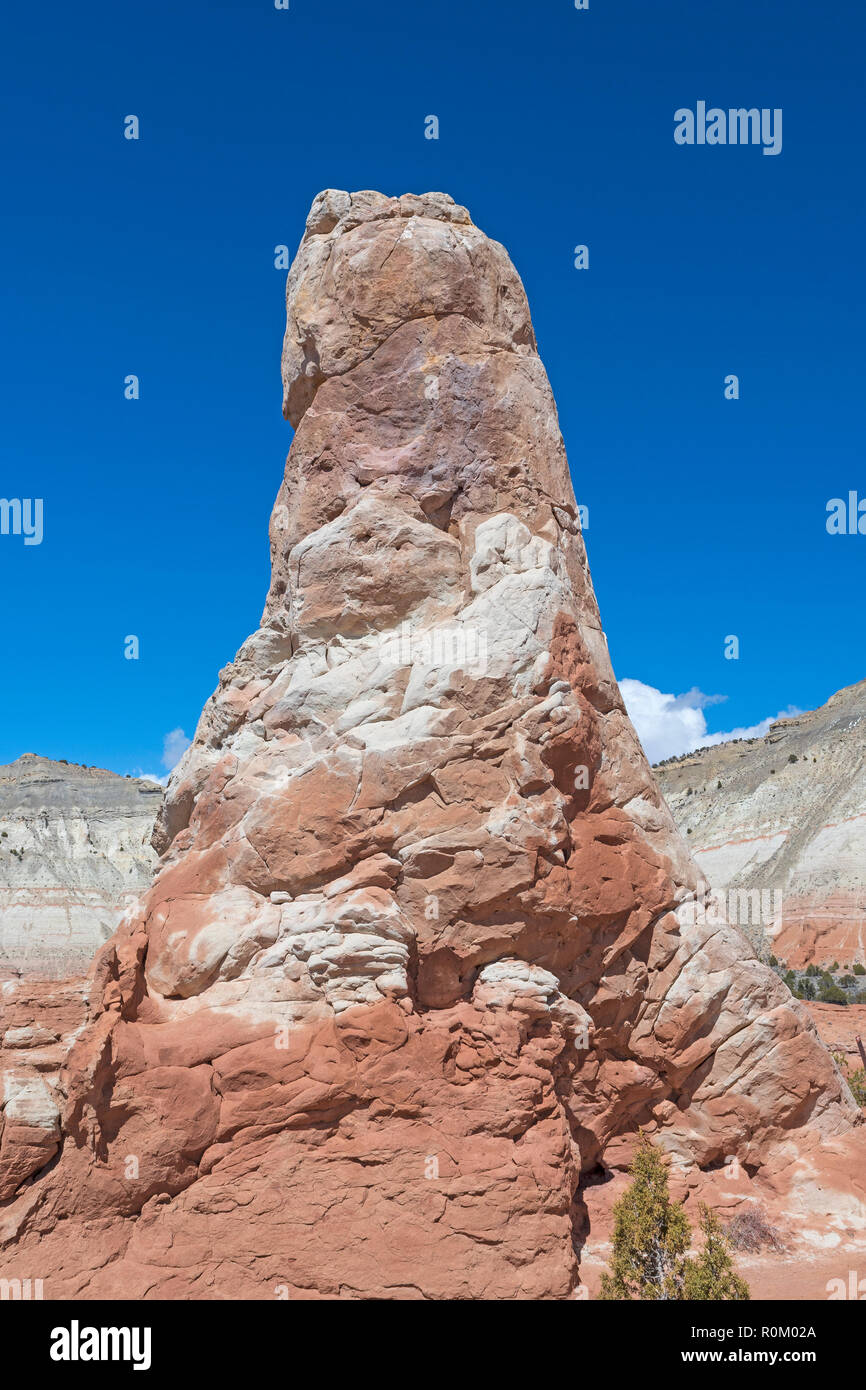 Sandstone spires hi-res stock photography and images - Alamy
