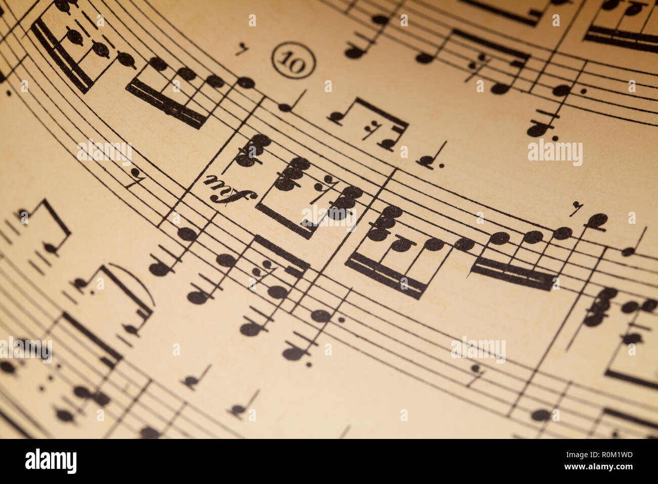 Piece of music hi-res stock photography and images - Alamy