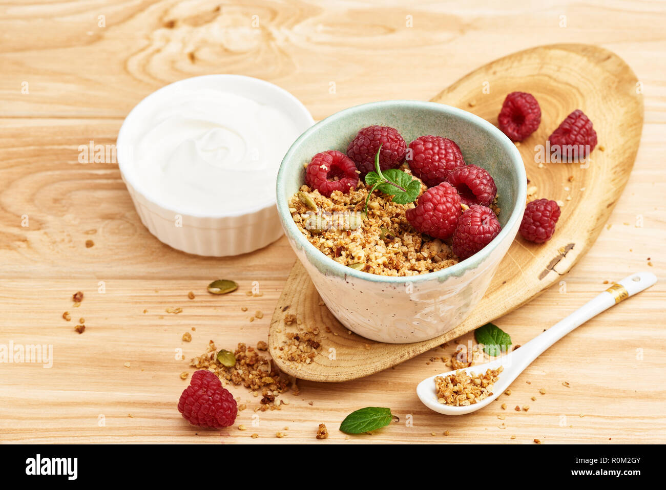 Yoghurt bowl background hi-res stock photography and images - Alamy