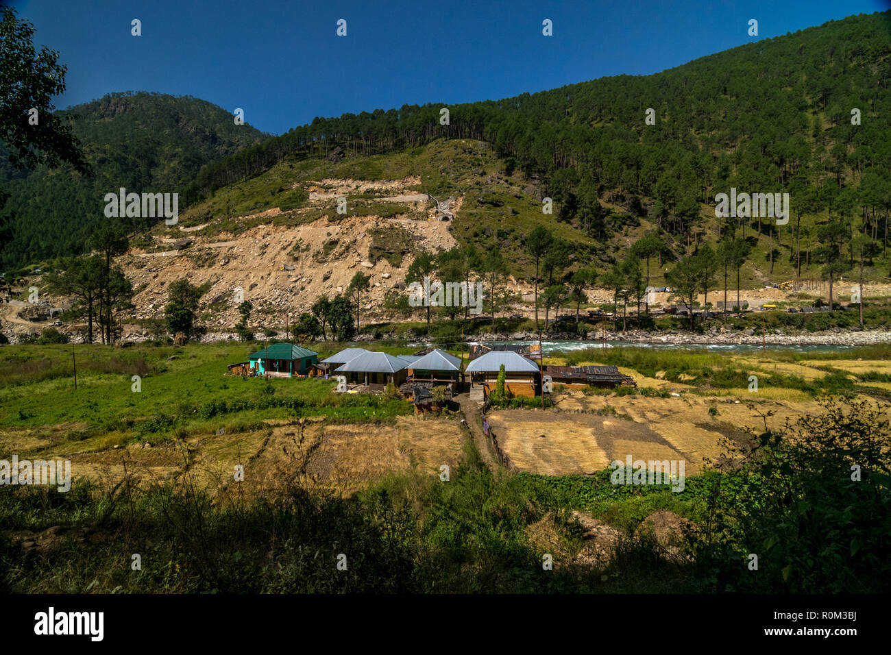Village in Sankri Range, Uttrakhand, India Stock Photo - Alamy