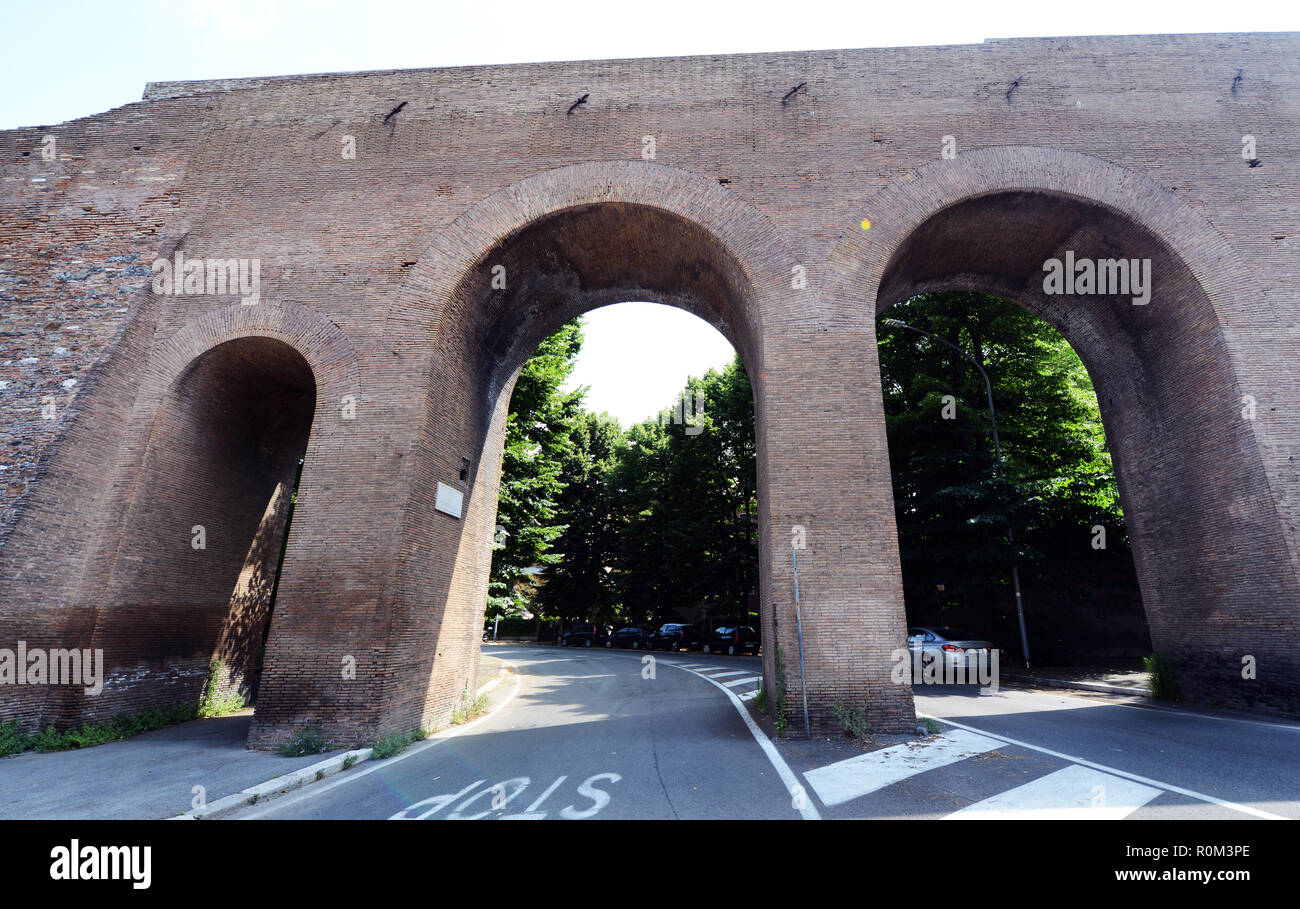 The Aurelian Walls of Rome Stock Photo - Alamy