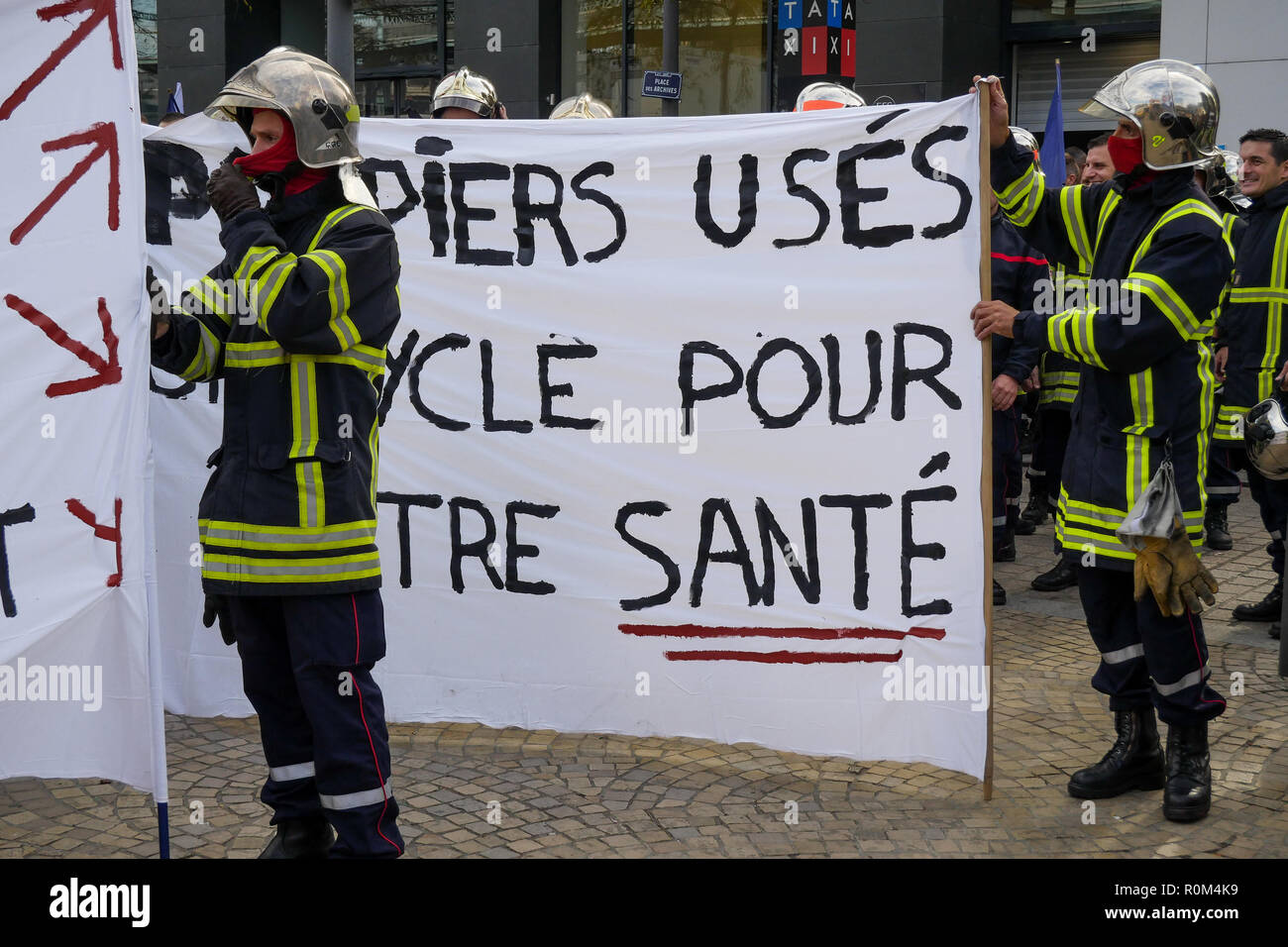 Hundreds of angry firefighters march in Lyon, France Stock Photo - Alamy