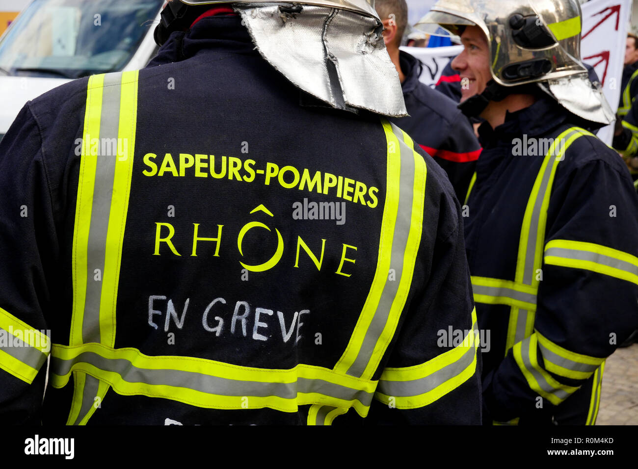 Hundreds of angry firefighters march in Lyon, France Stock Photo - Alamy