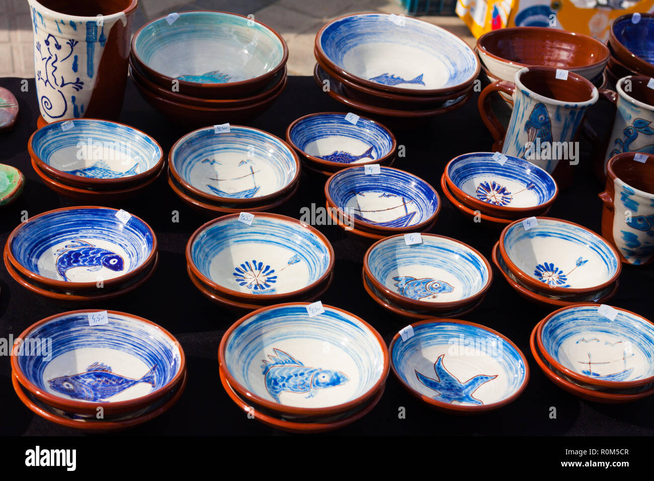 Ceramic pottery for sale hi-res stock photography and images - Alamy
