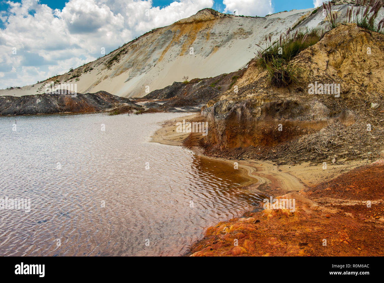 Gold mine in west hi-res stock photography and images - Alamy