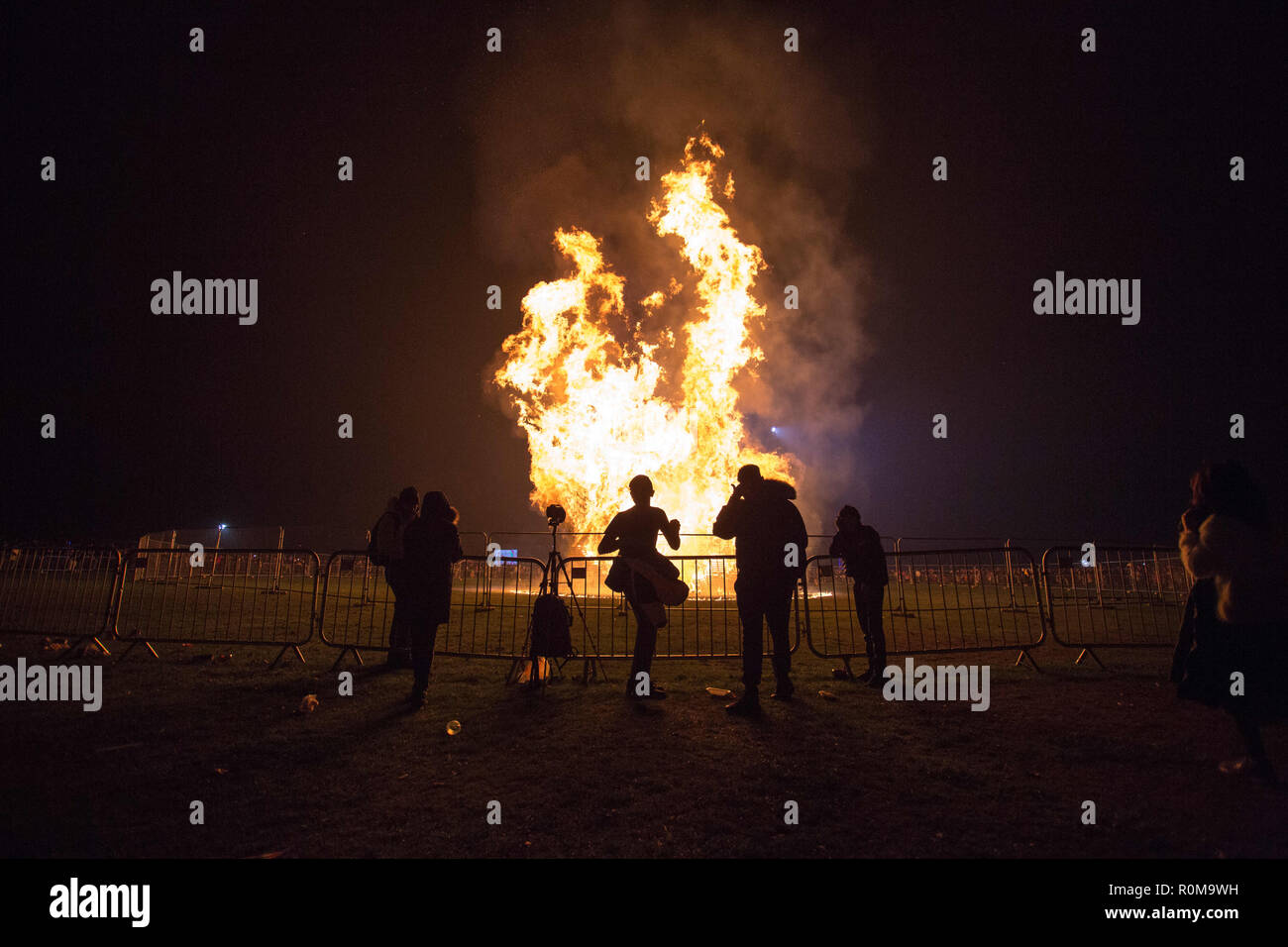 Fireworka hi-res stock photography and images - Alamy