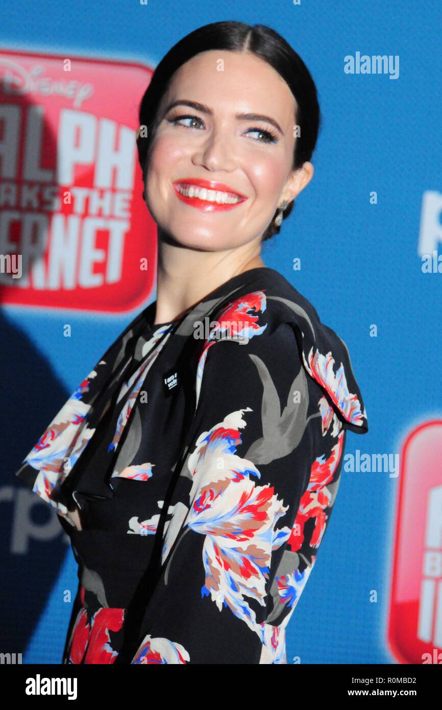 Los Angeles, USA. 5th Nov 2018. Actress Mandy Moore attends Walt Disney ...