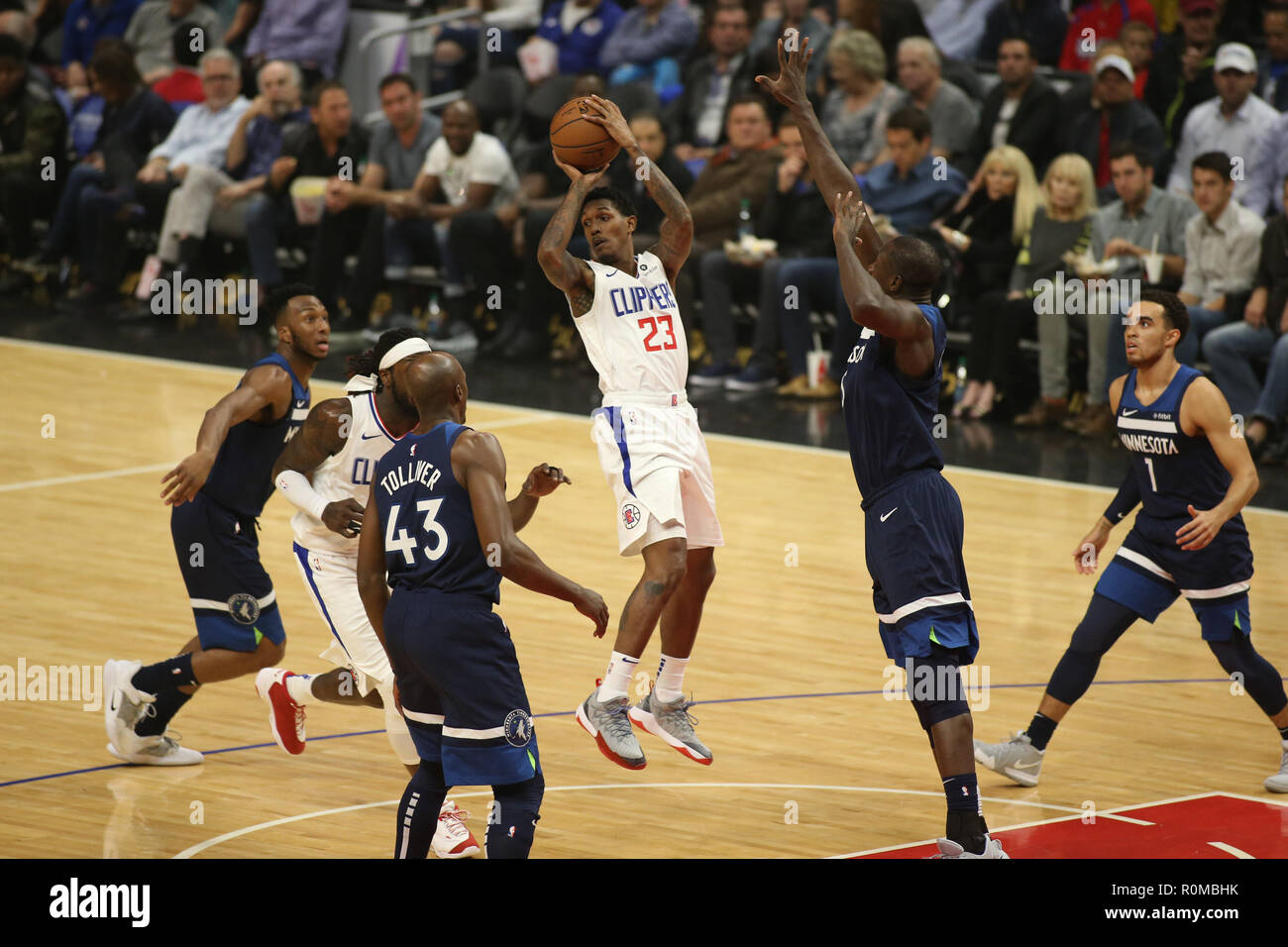 Los Angeles, CA, USA. 5th Nov, 2018. LA Clippers guard Lou Williams #23 ...