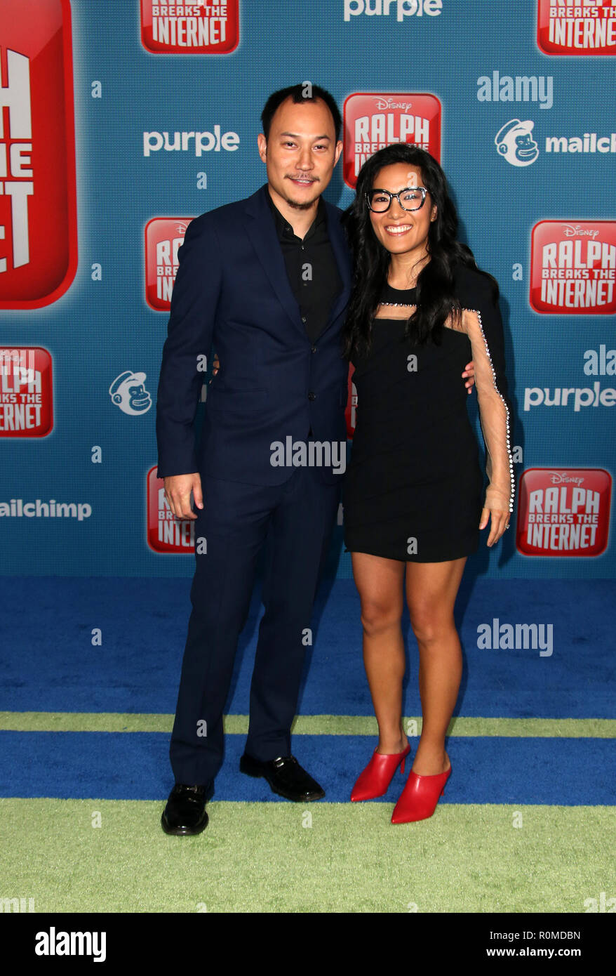 HOLLYWOOD, CA - NOVEMBER 5: Justin Hakuta, Ali Wong, at Premiere Of ...