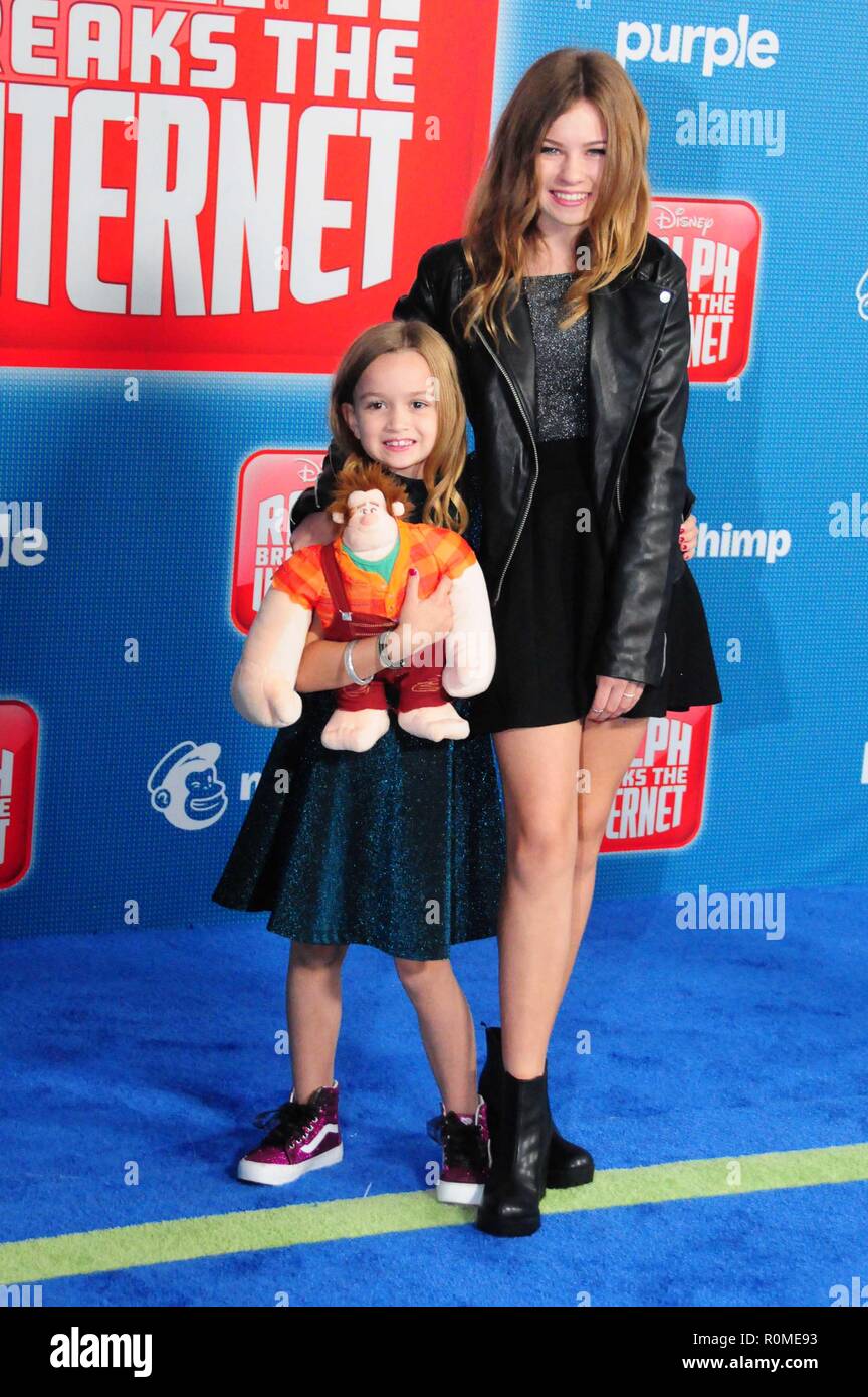 Los Angeles, USA. 5th Nov 2018. Chloe Clem attends Walt Disney ...