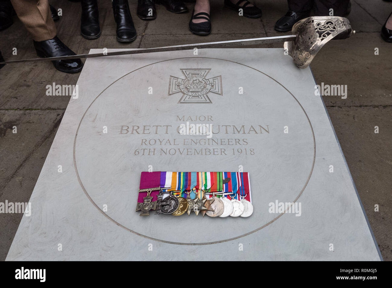 Lieutenant colonel guy stone hi-res stock photography and images - Alamy