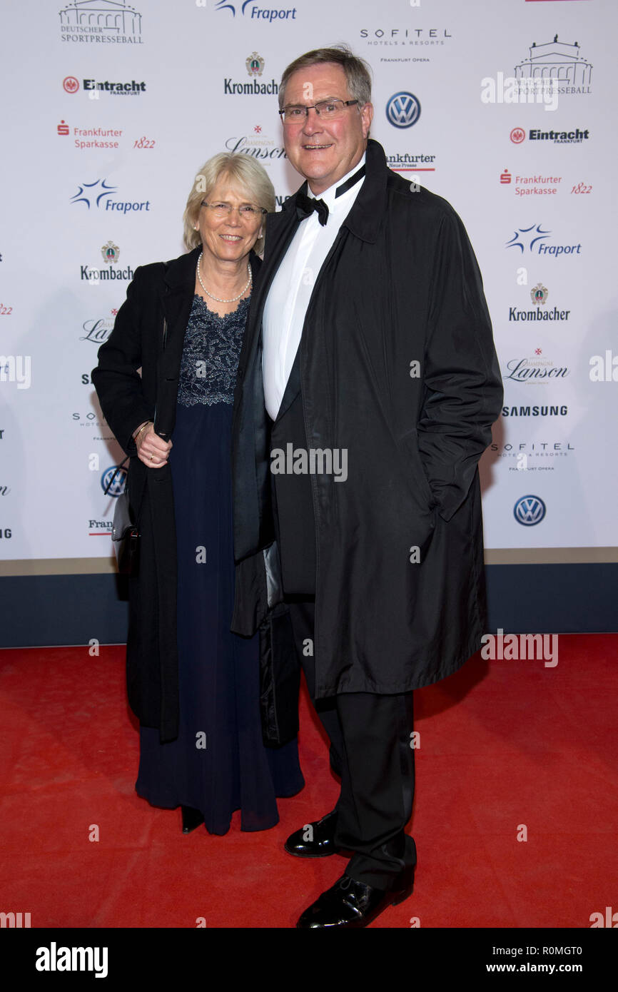 Franz Josef JUNG, politician, CDU, with wife Beate, red carpet, Red ...