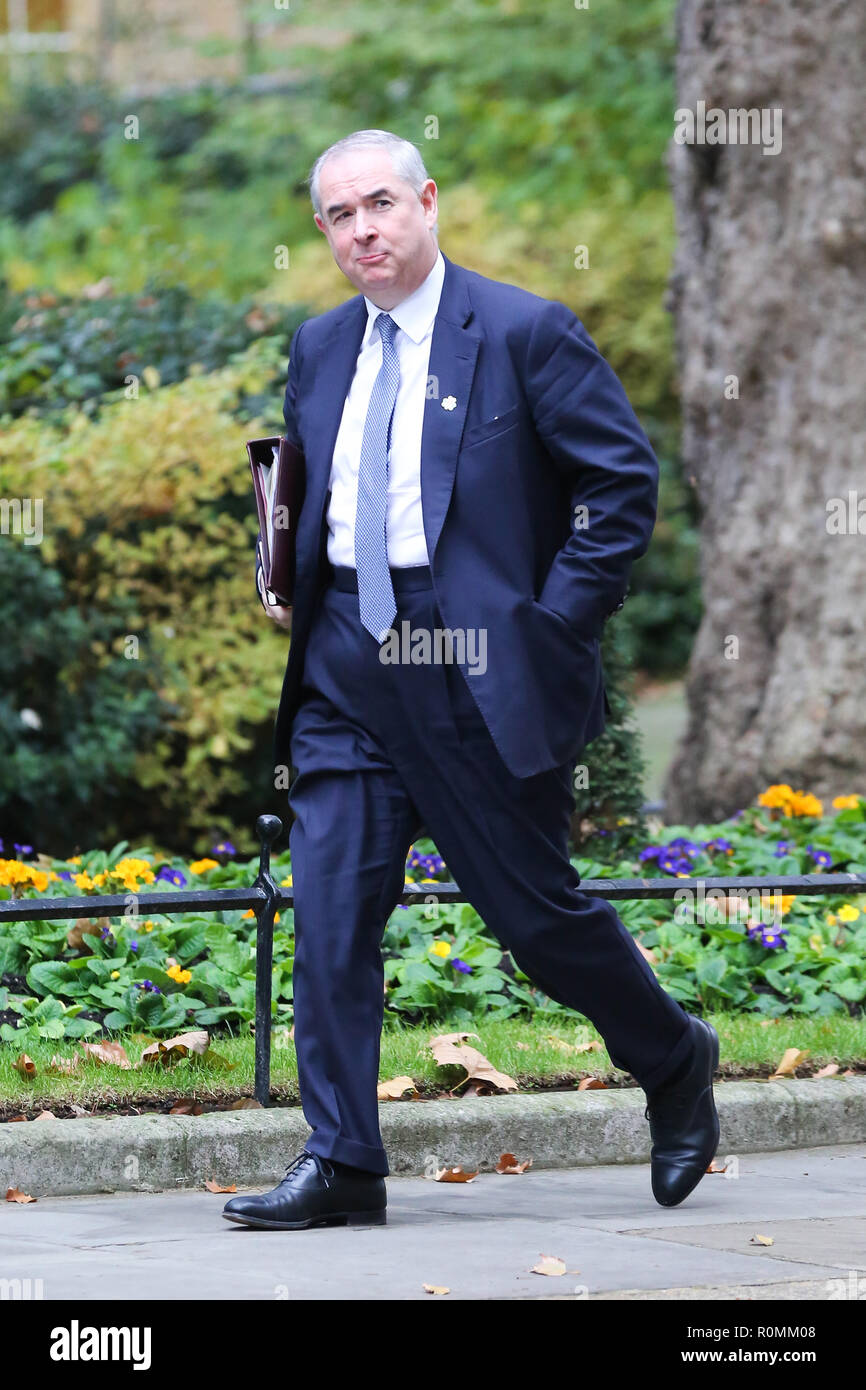 Geoffrey cox attorney general hi-res stock photography and images - Alamy