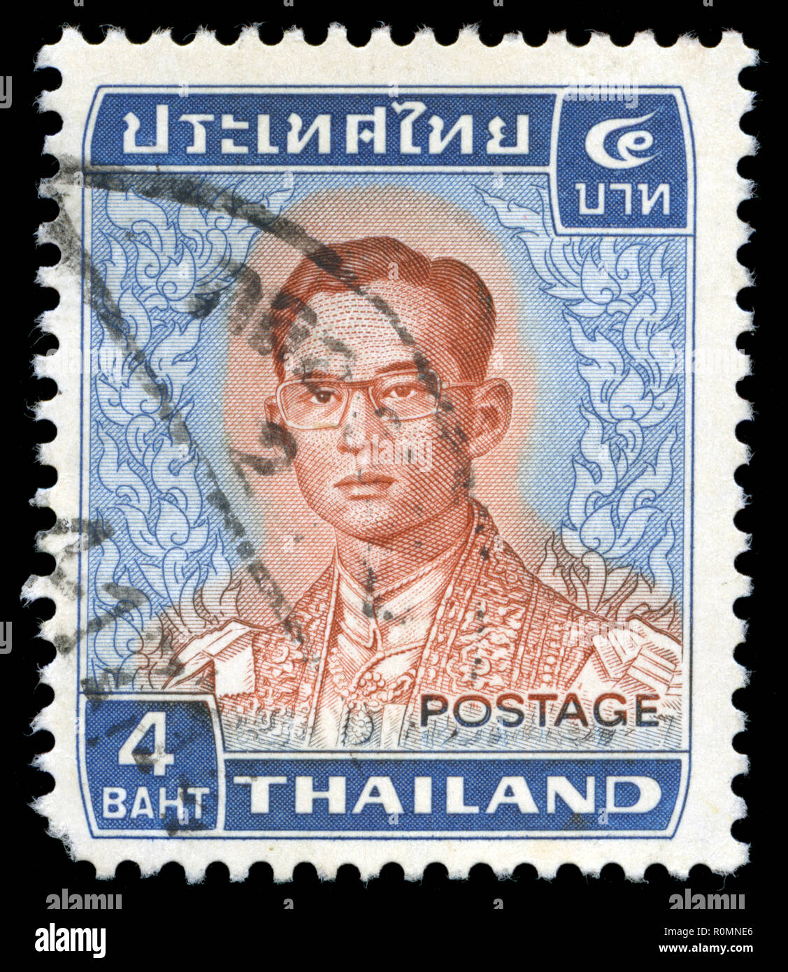 Bangkok bhumipol portrait hi-res stock photography and images - Alamy
