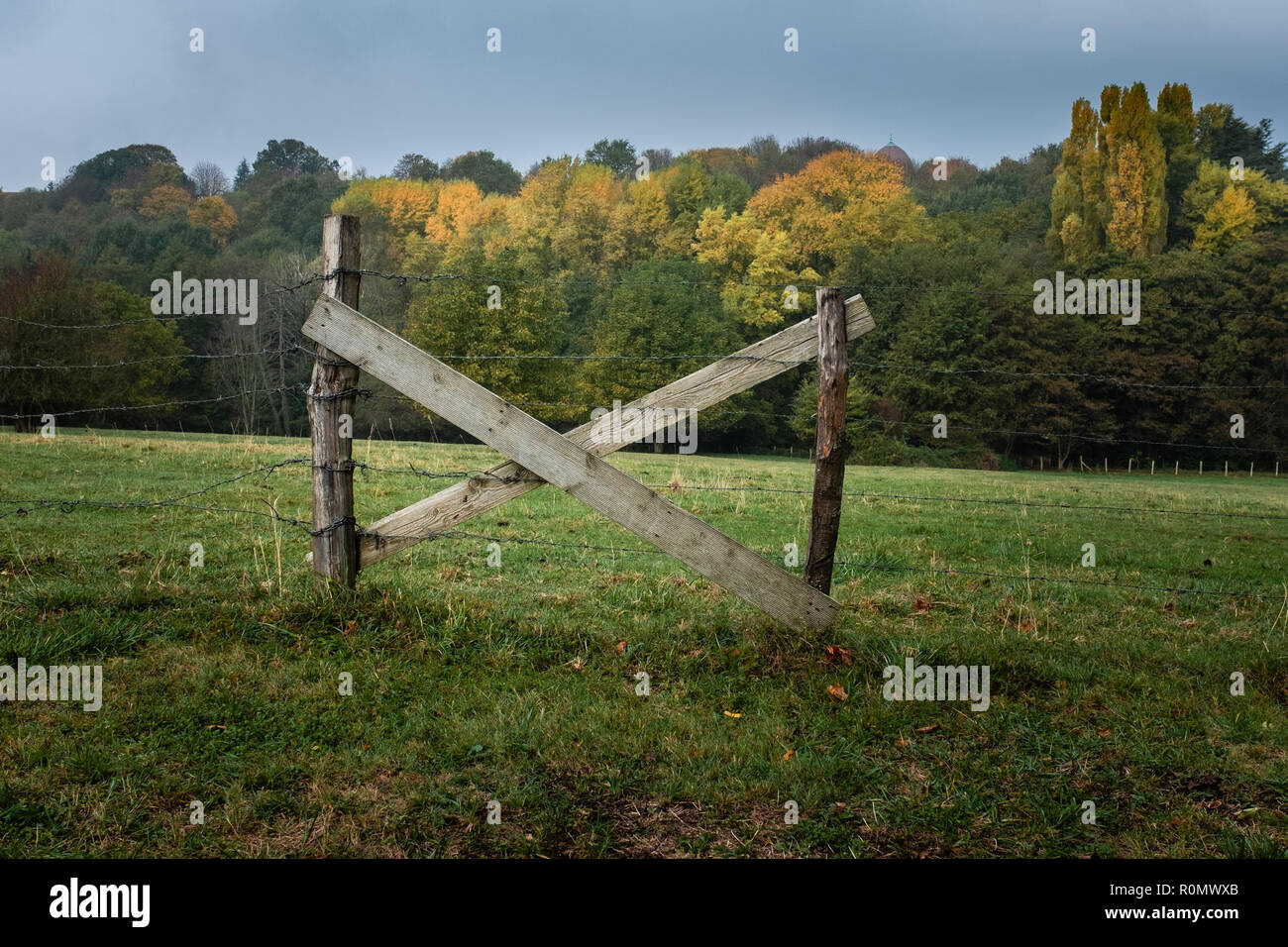 Wooden fence in the shape of a cross Stock Photo - Alamy