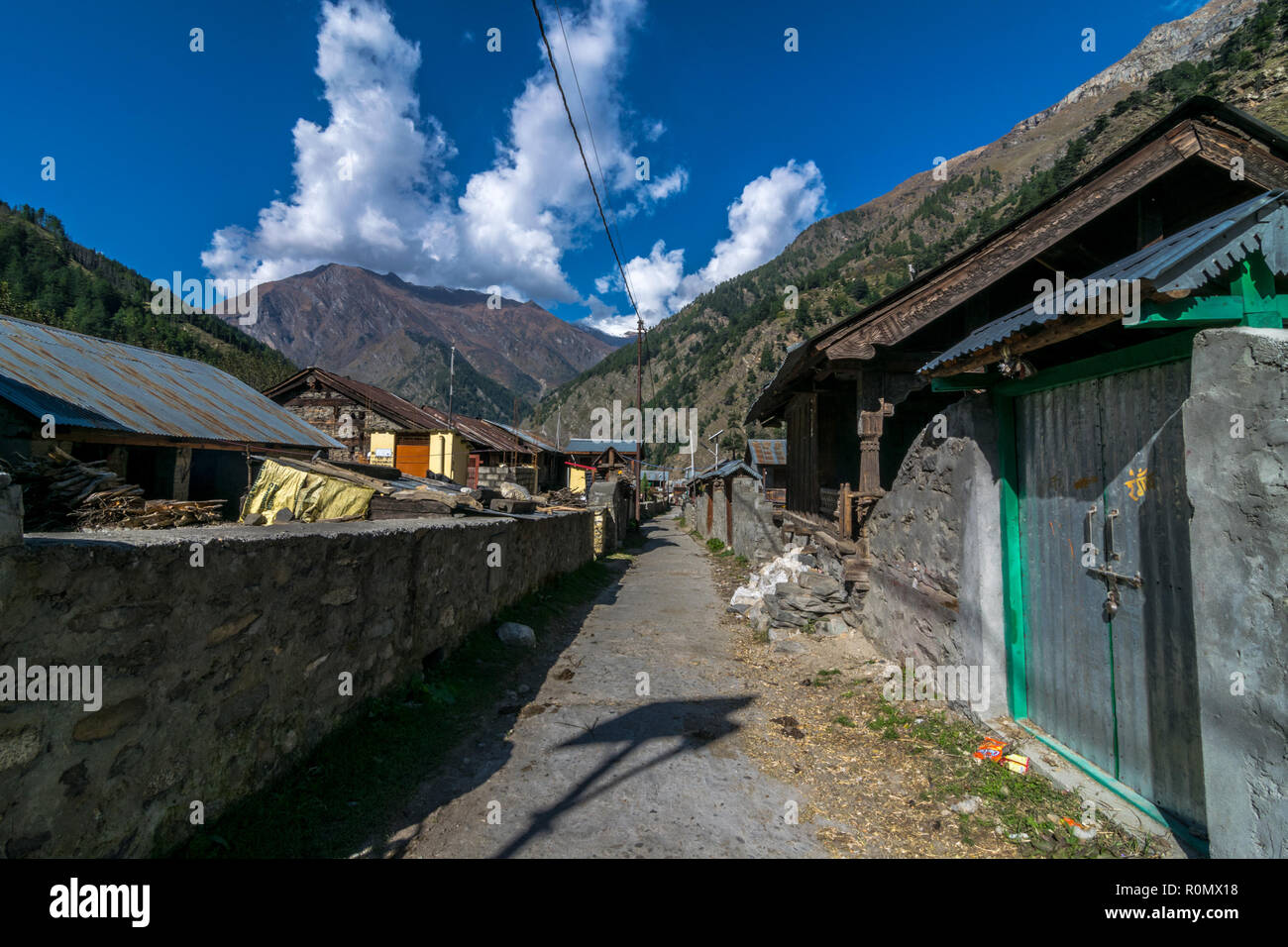 Bagori Village in Harshil Valley in Uttrakhand, India Stock Photo - Alamy