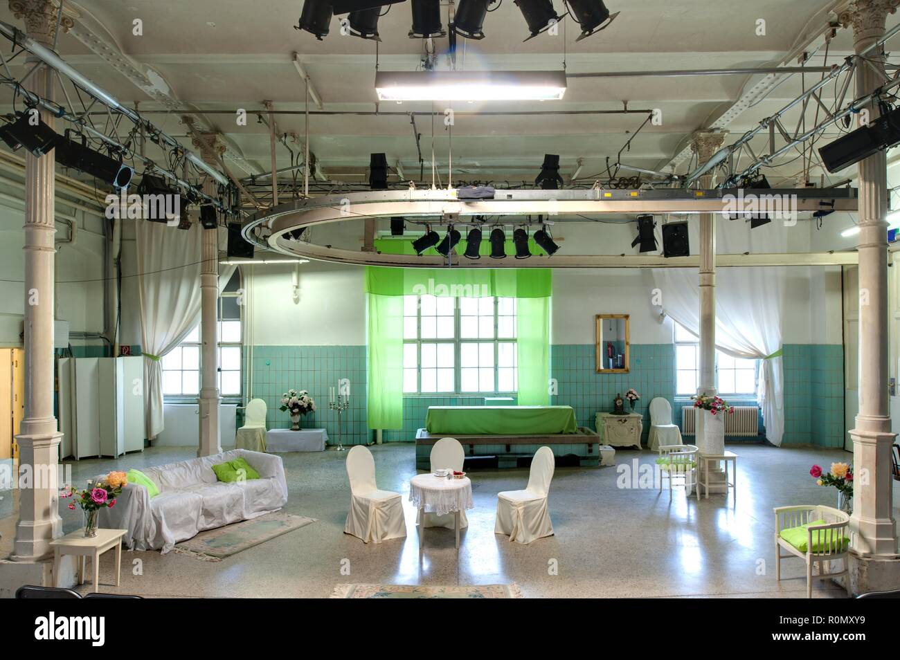 Wien, 3-Raum-Theater von Hubsi Kramar in der Veterinärmedizinischen ...