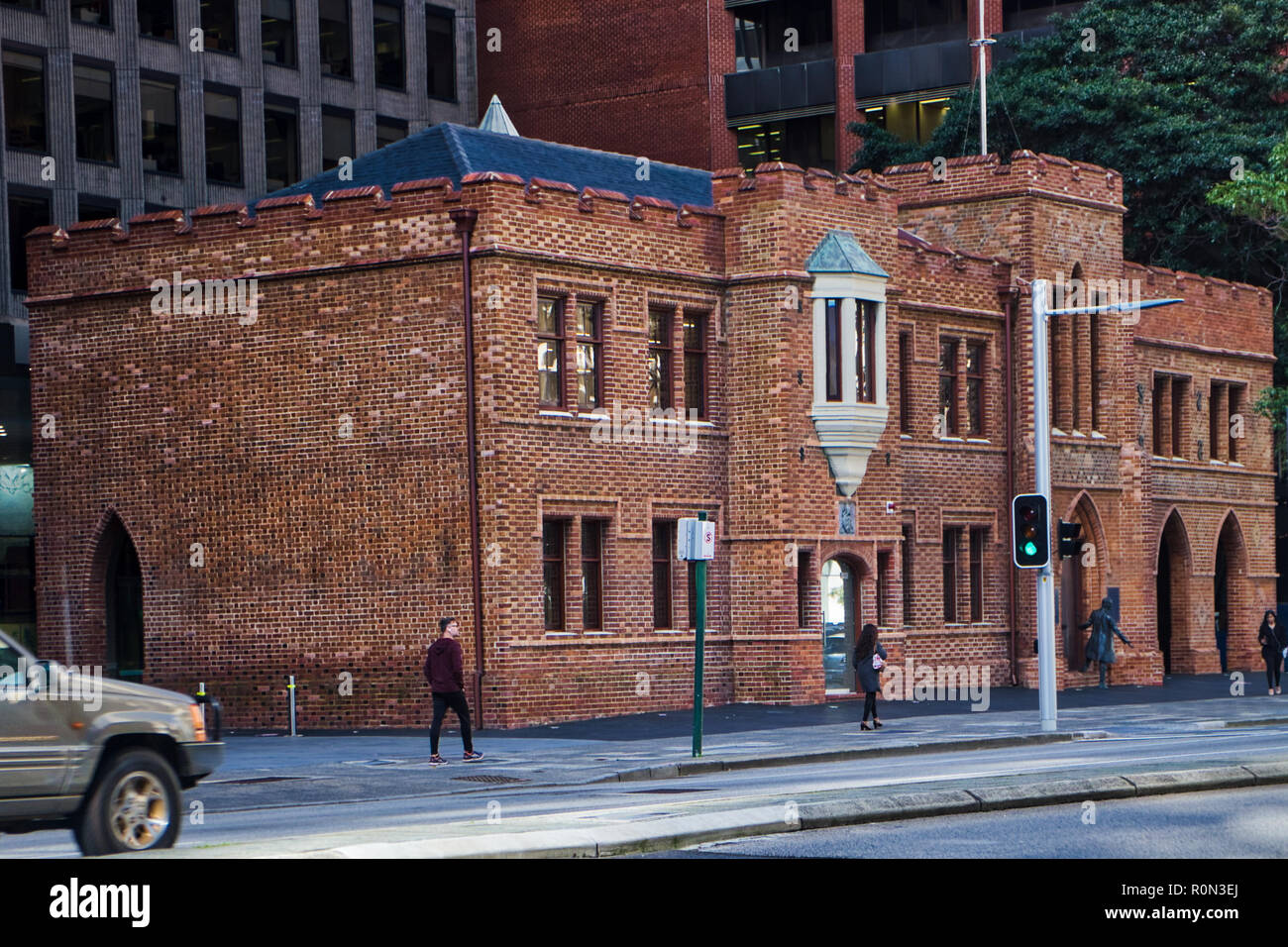 Statue and leaves hi-res stock photography and images - Alamy