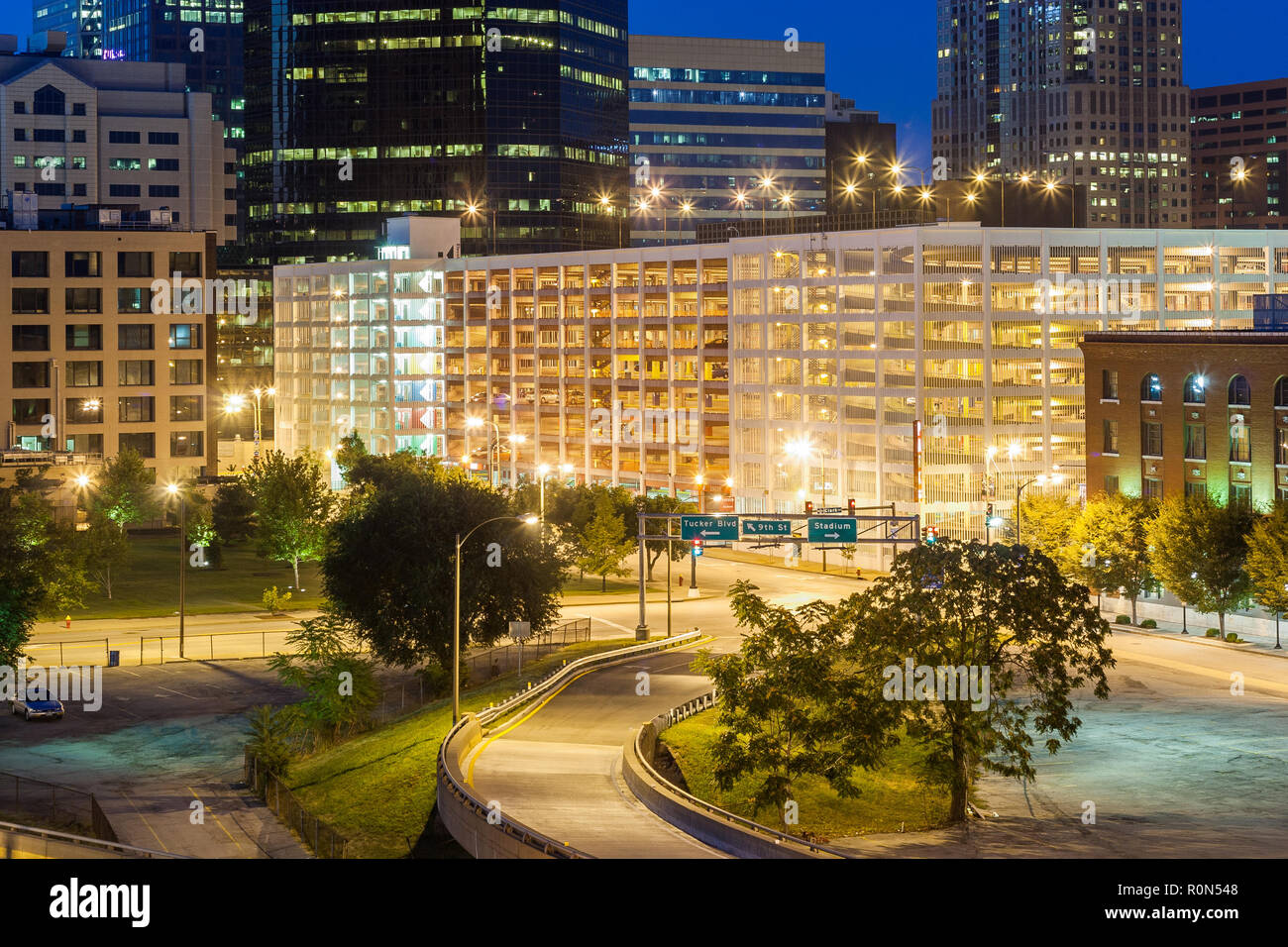 Saint louis at night hi-res stock photography and images - Alamy