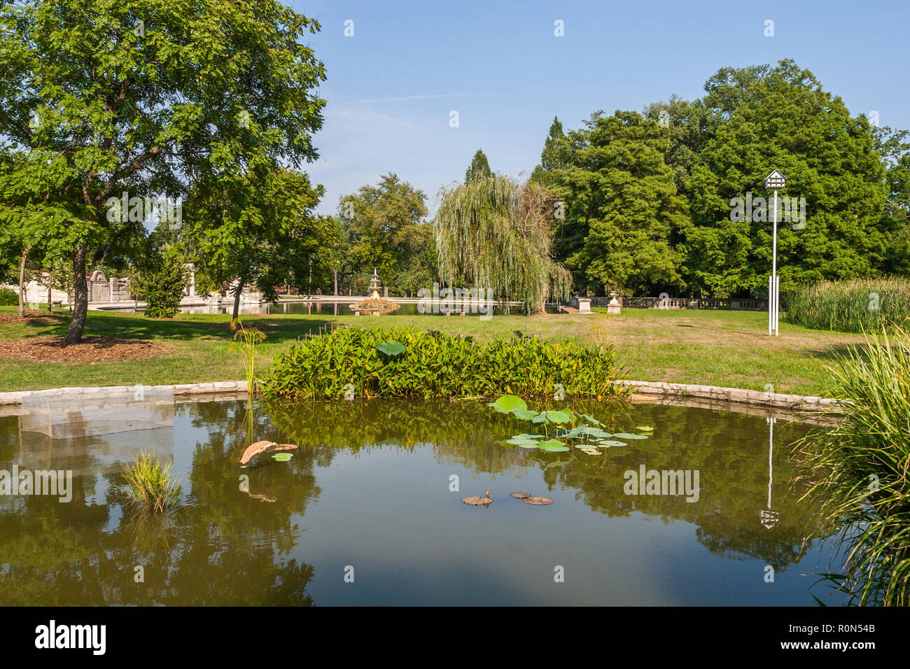 Landscape of Tower Grove Park Stock Photo - Alamy