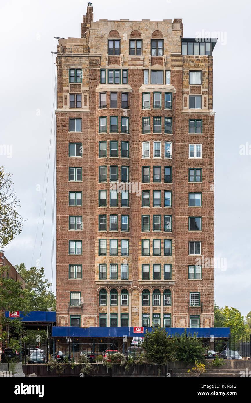 Multi unit condominium building in South Shore neighborhood Stock Photo ...