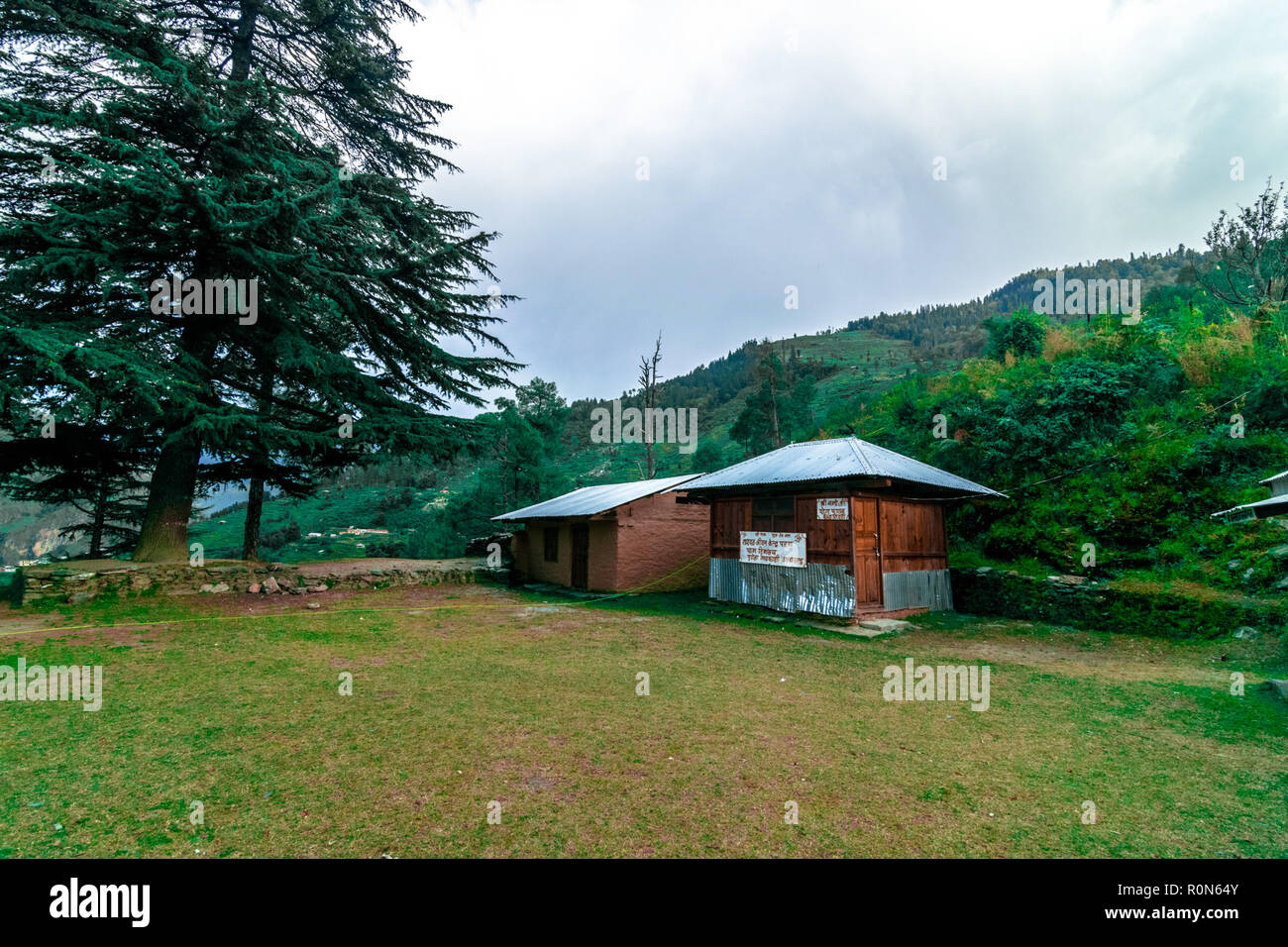 A Traditional Himalayan Wooden House in Sankri Range, Uttrakhand, India ...