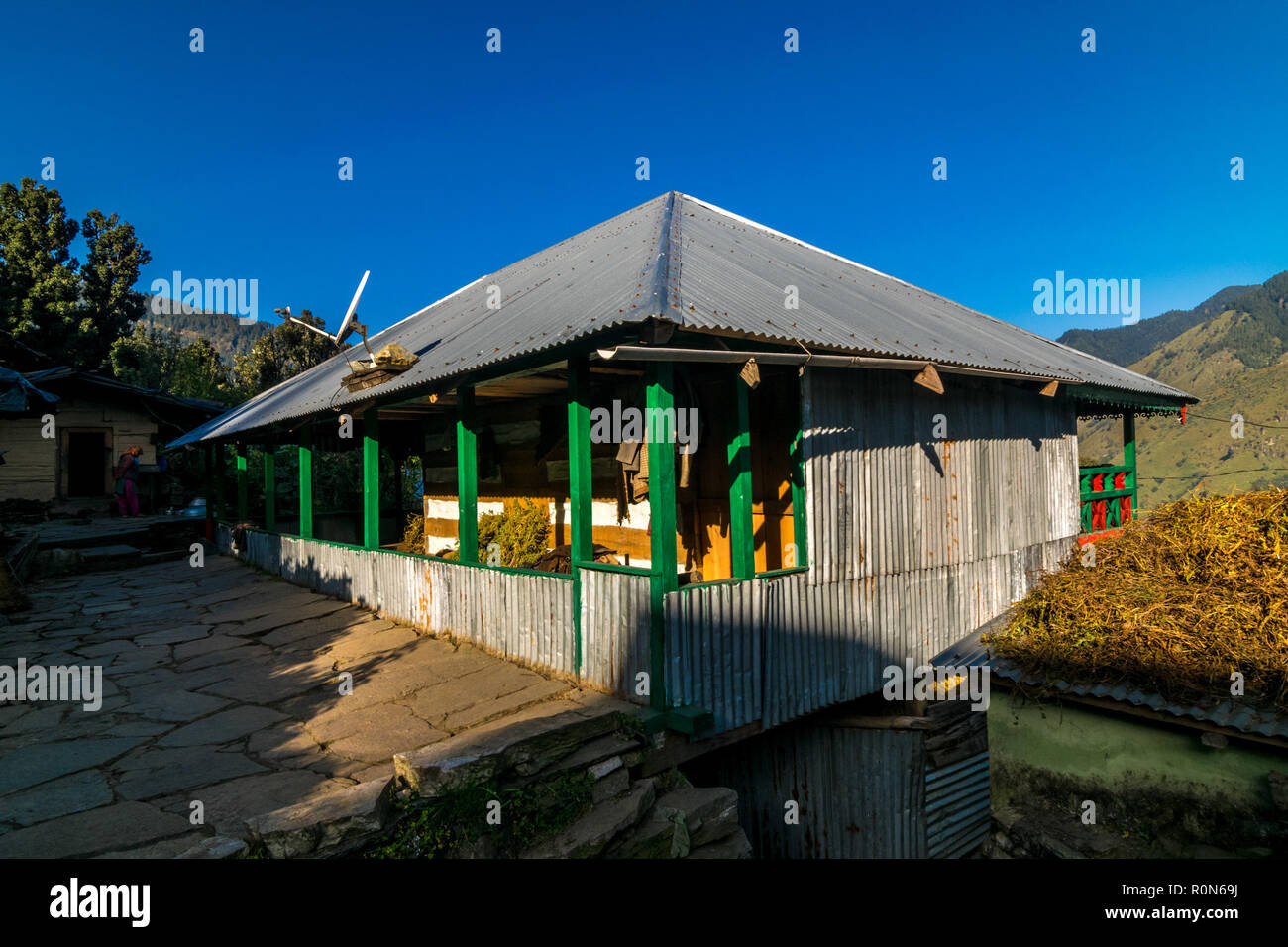 A Traditional Wooden House in Sankri Range, Uttrakhand, India Stock ...