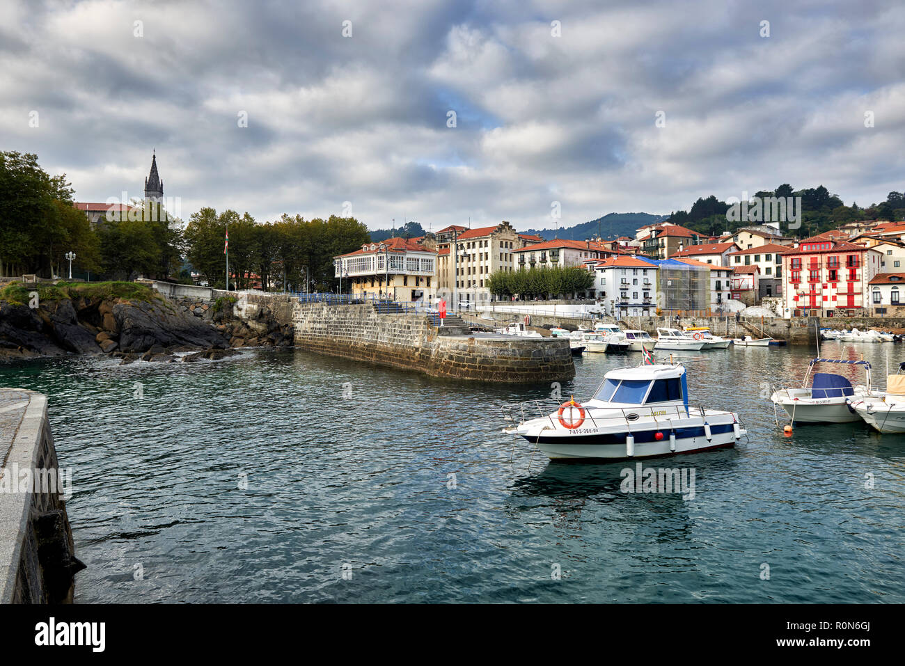 Mundaka, Biosphere Reserve Urdaibai, Biscay, Basque Country, Spain ...