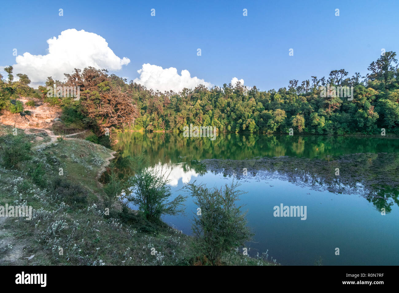 Deoria tal lake hi-res stock photography and images - Alamy