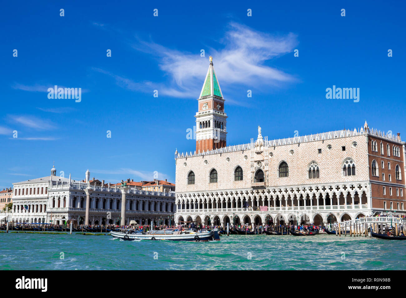 Doge's Palace in Venice Stock Photo - Alamy