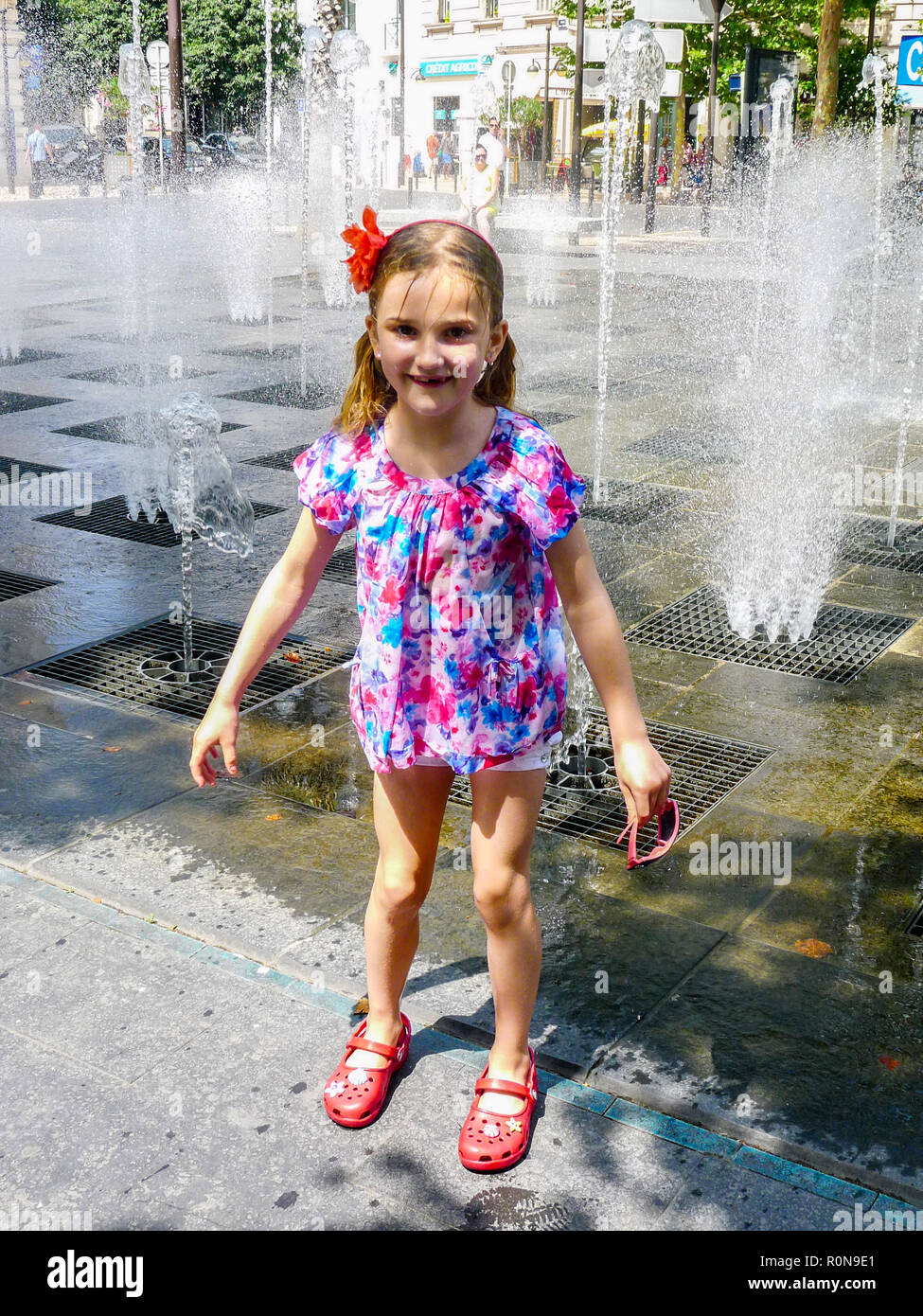 Kid Child soaked, soaking wet, playing, water fountains, water mirror ...