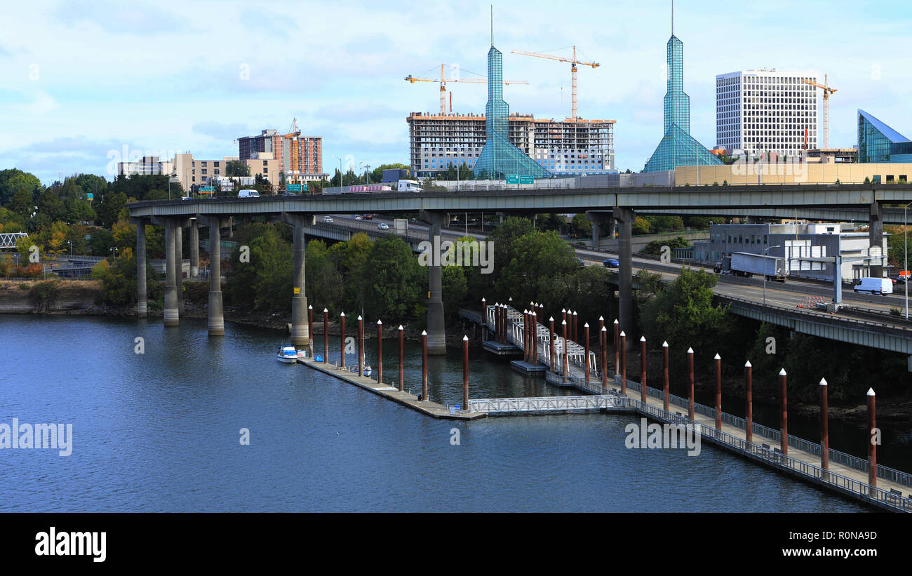 View of Portland, Oregon with highway by the Willamette River Stock ...