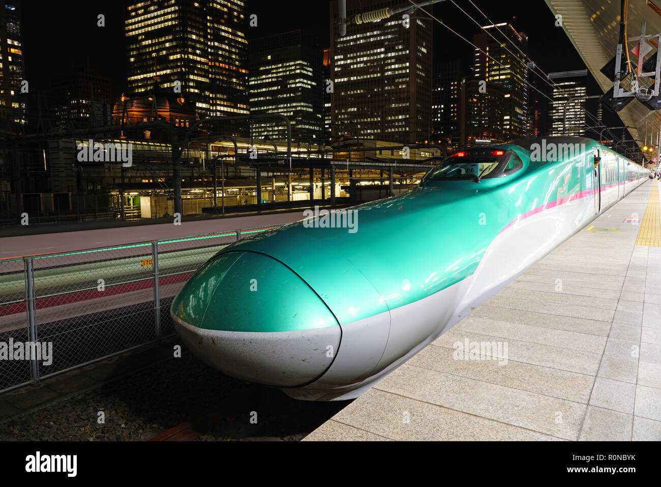 TOKYO, JAPAN -22 OCT 2018- A green Series E5 Shinkansen high-speed ...