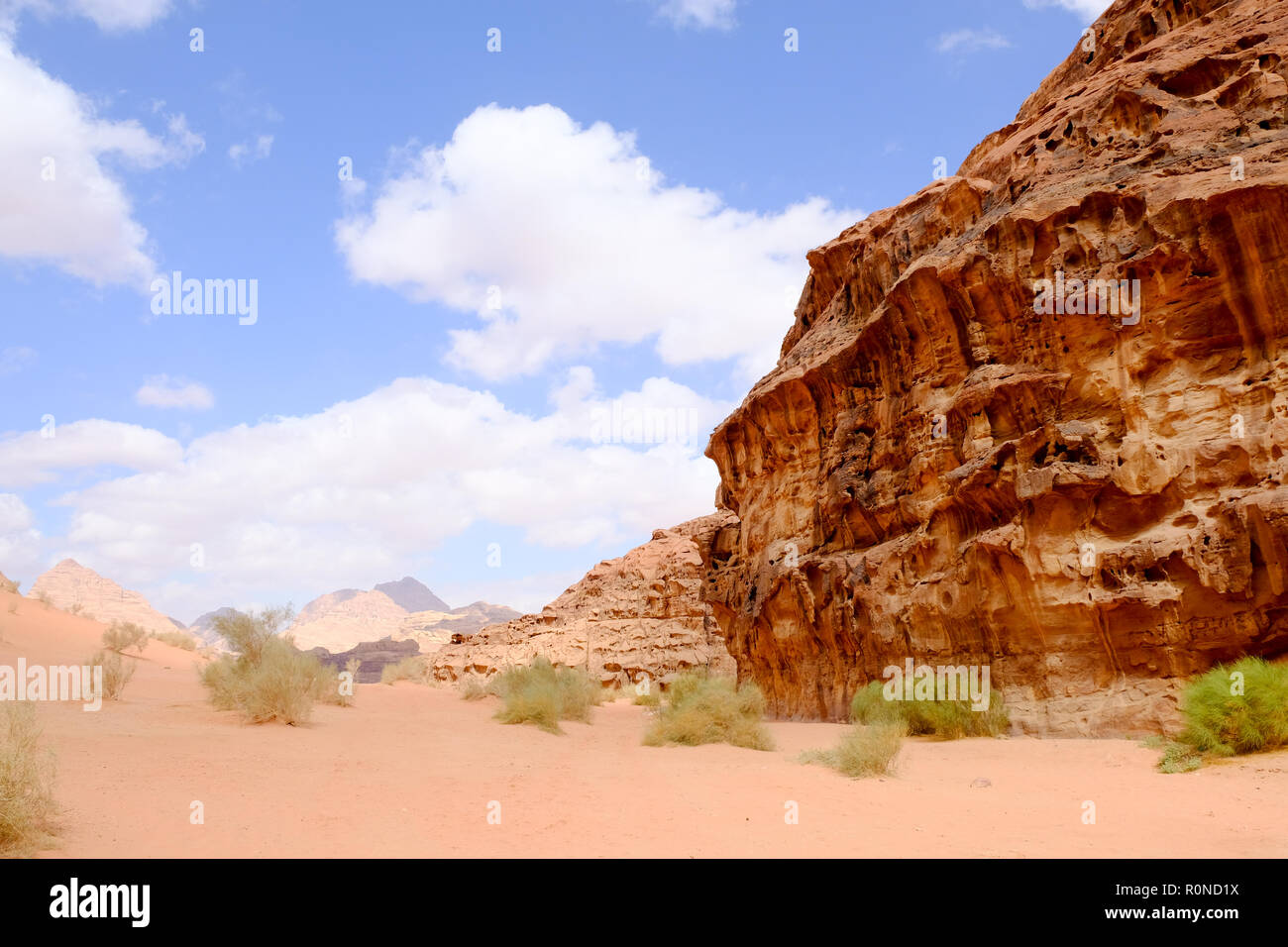 The Jordanian desert at Wadi Rum or Valley of the Moon Stock Photo - Alamy