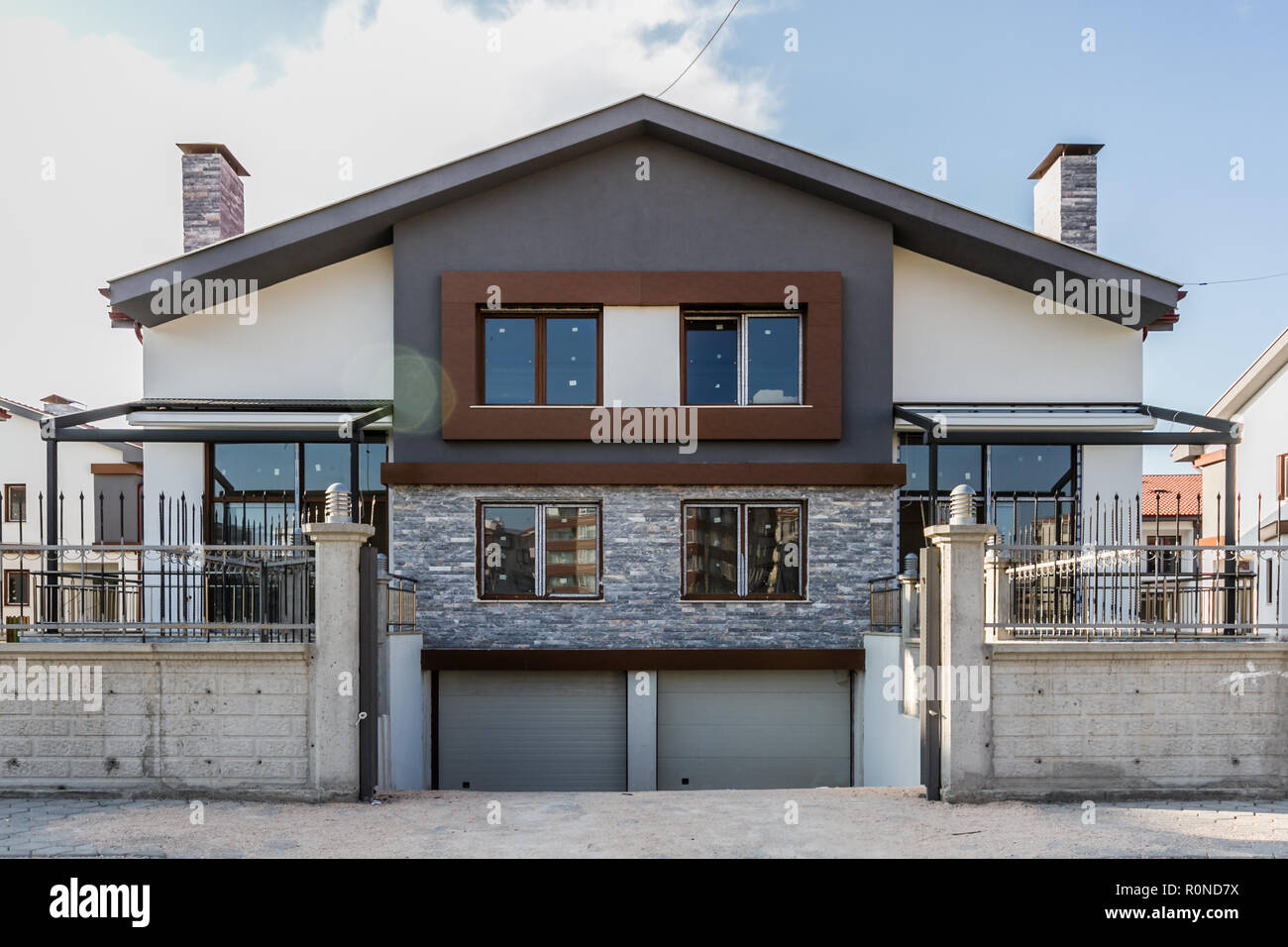 Two Storey Structure High Resolution Stock Photography and Images - Alamy