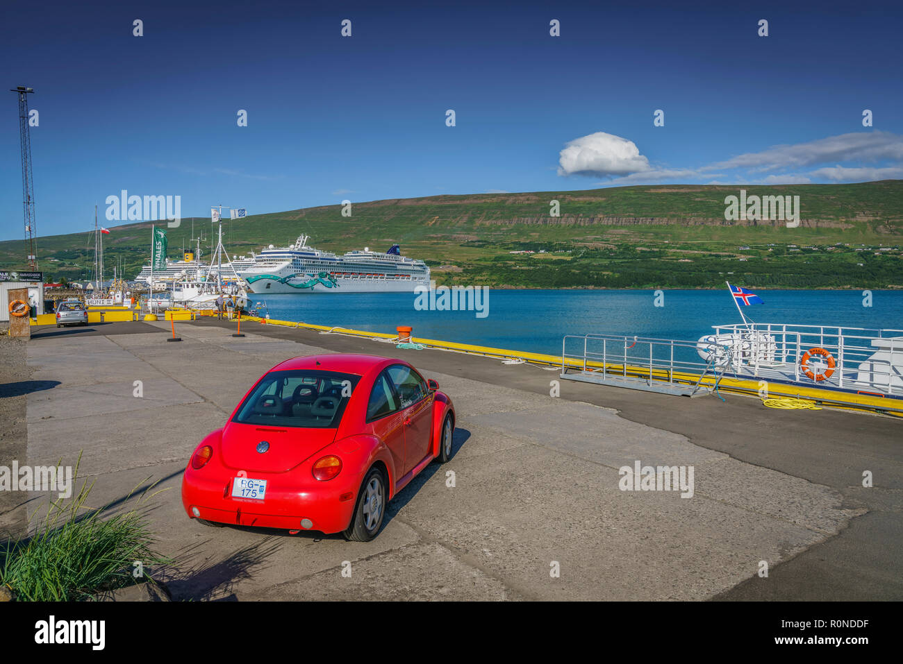 Harbor a ship icelandic hi-res stock photography and images - Alamy