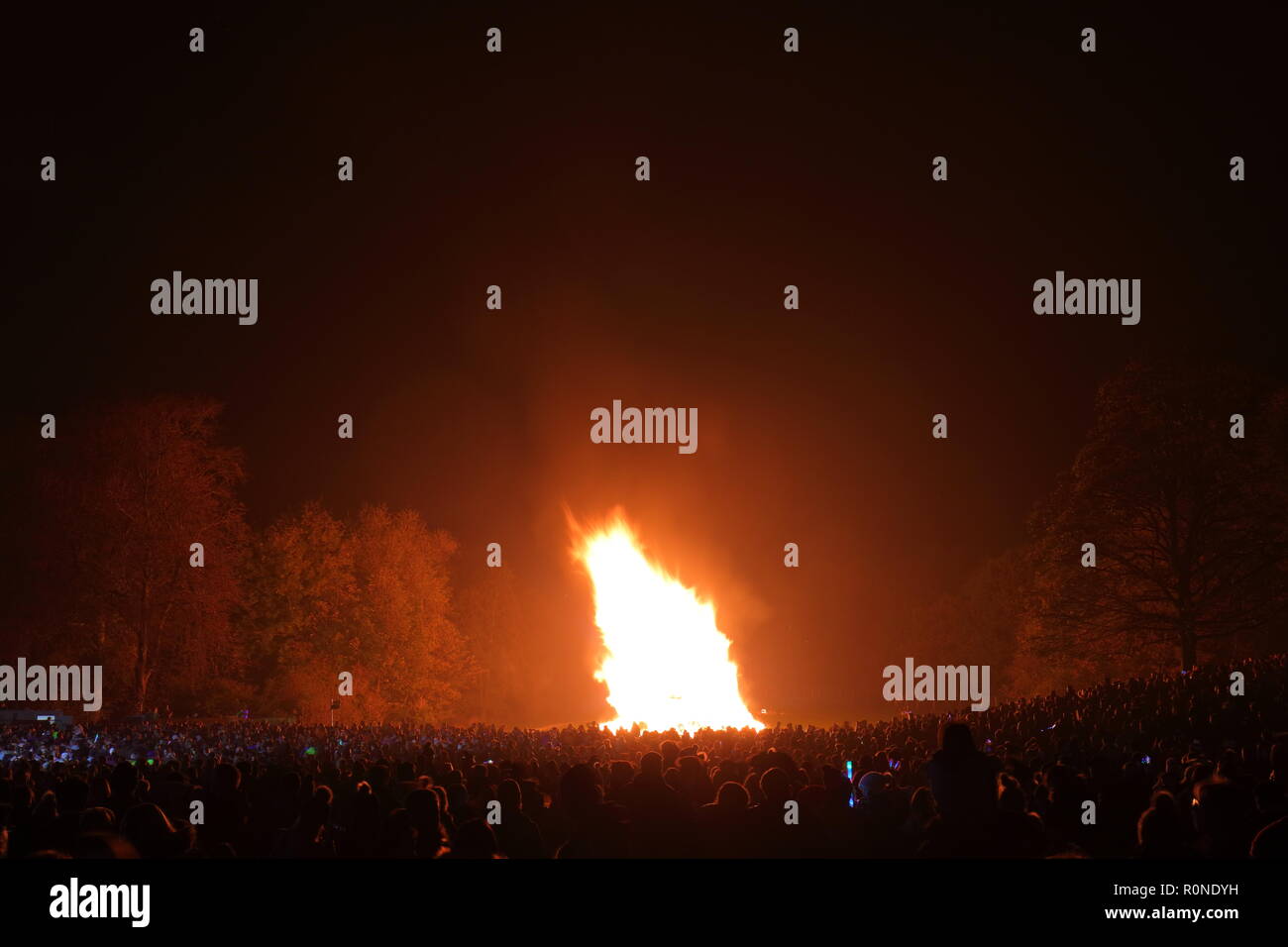 Rothwell park bonfire hi-res stock photography and images - Alamy